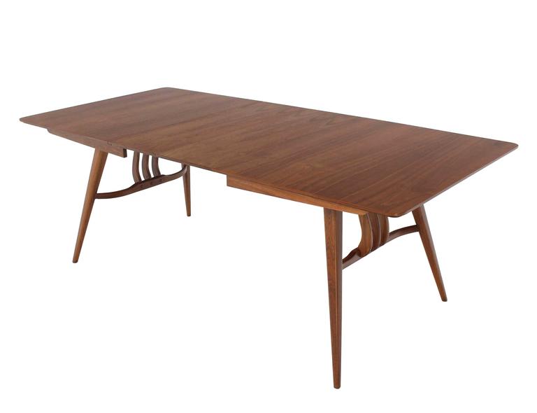 Mid-Century Modern Walnut Sculptured Base Dining Table For Sale at 1stDibs