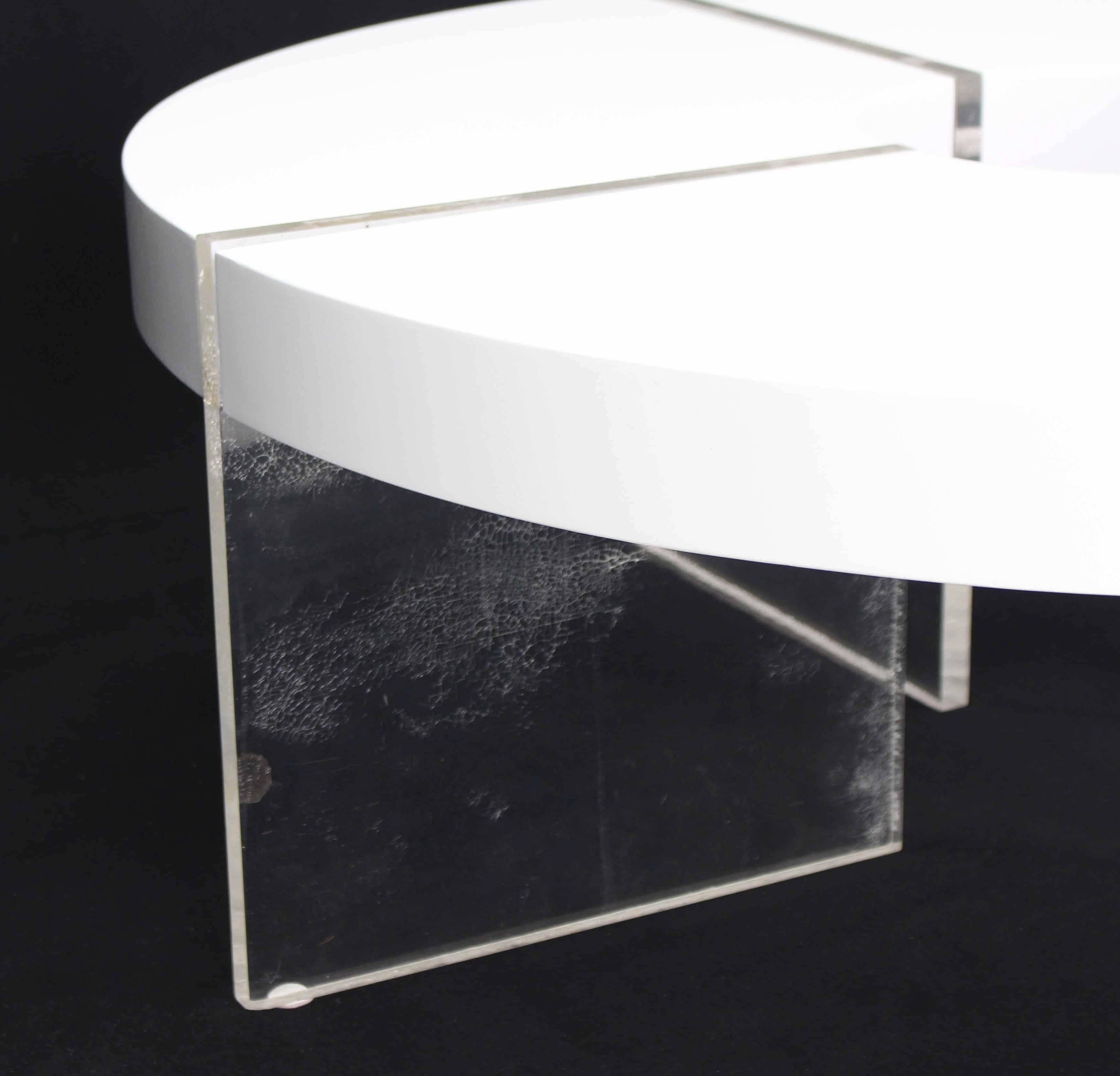 Round Circle White Lacquer Lucite Coffee Table at 1stDibs | round ...