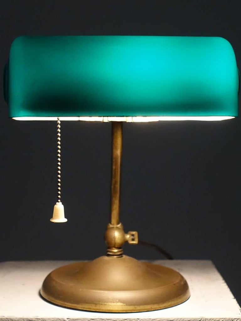 1917 Verdelite Bankers Desk Lamp at 1stDibs | verdelite lamp, bankers ...