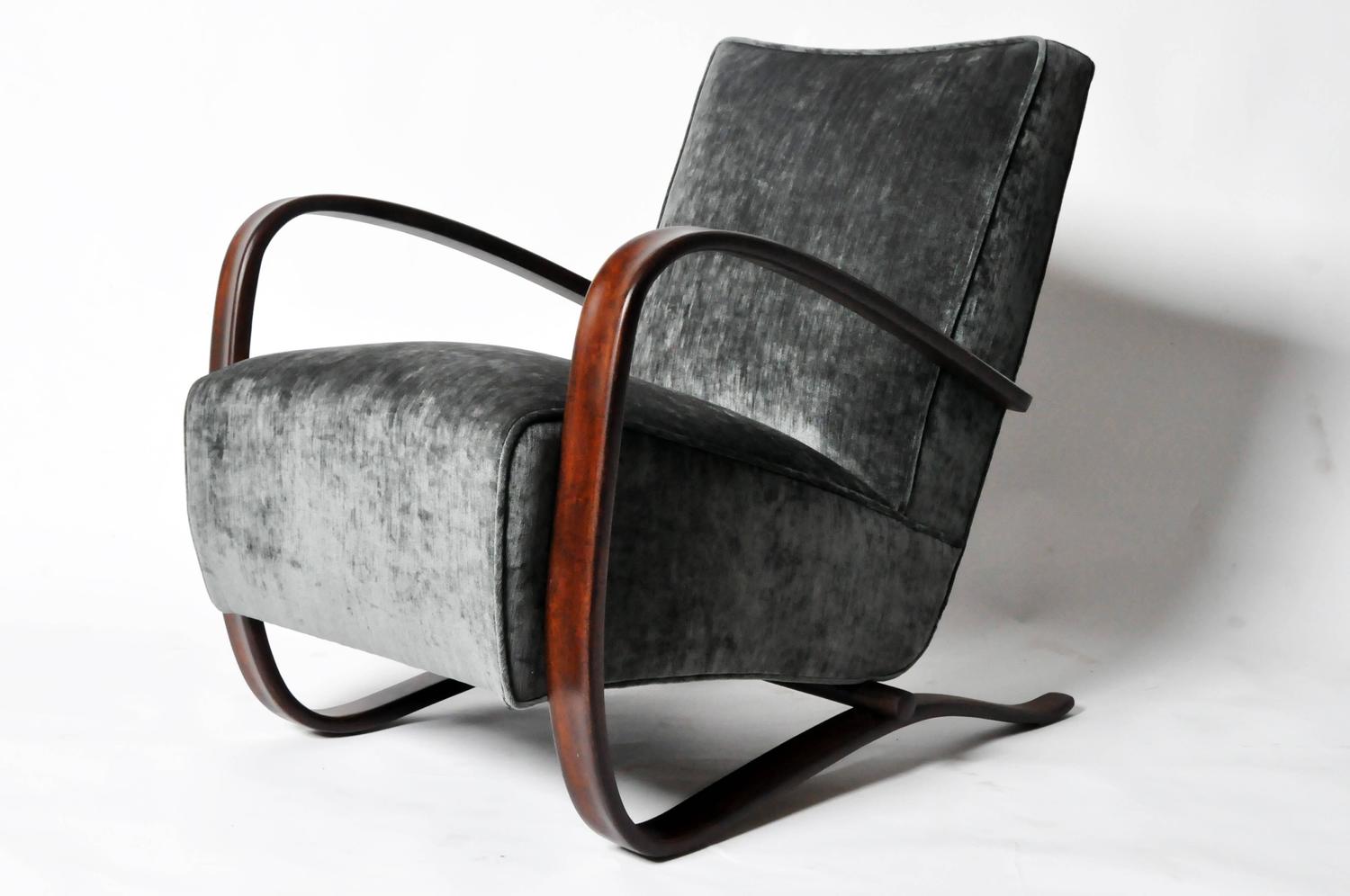 Pair of H269 Kreslá by Jindrich Halabala at 1stdibs