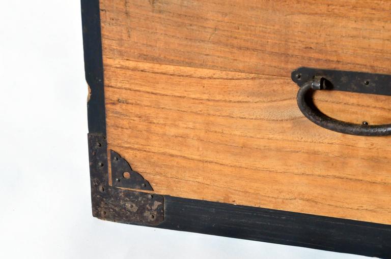 Japanese Tansu with Black Hardware at 1stDibs | japanese tansu hardware