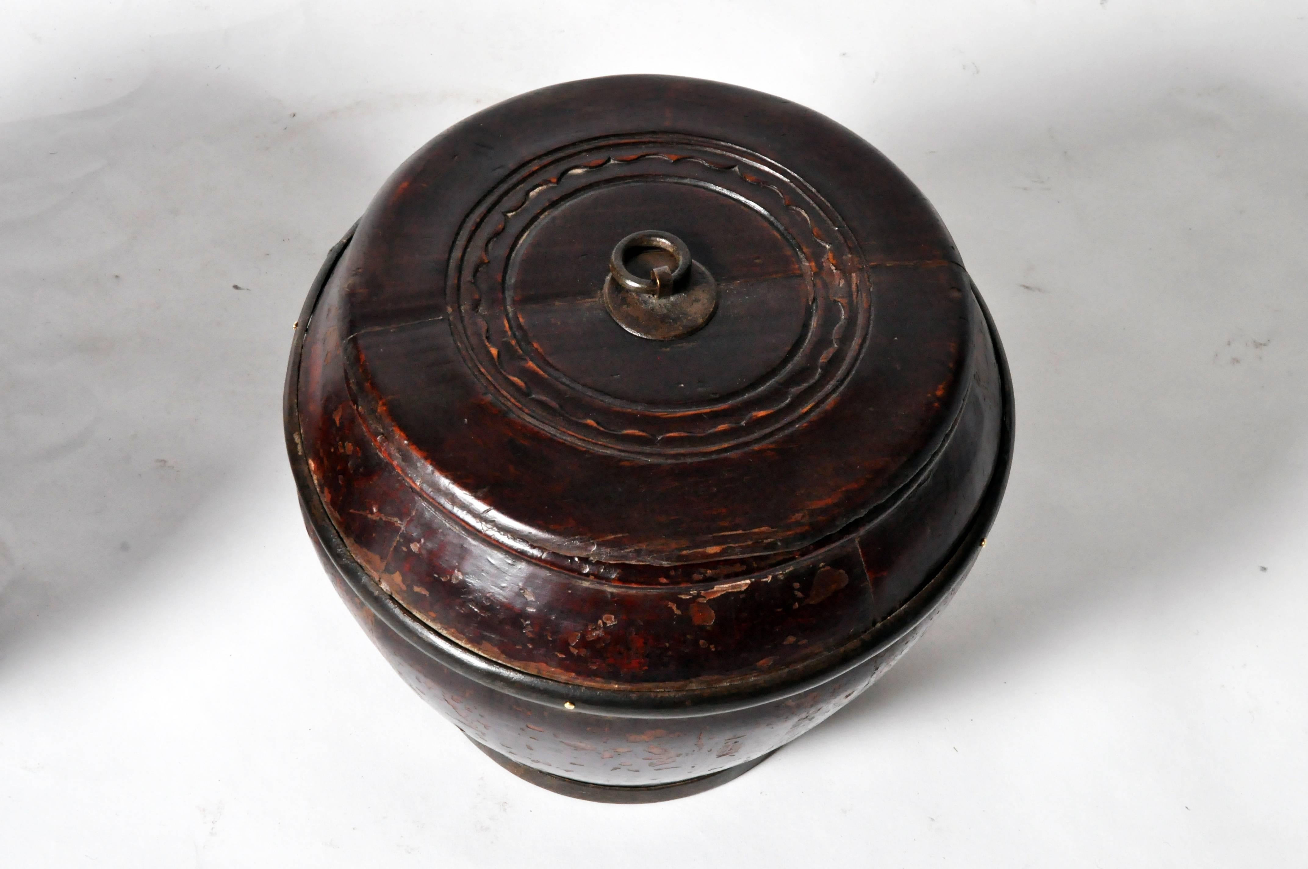 Chinese Pots with Lid at 1stDibs