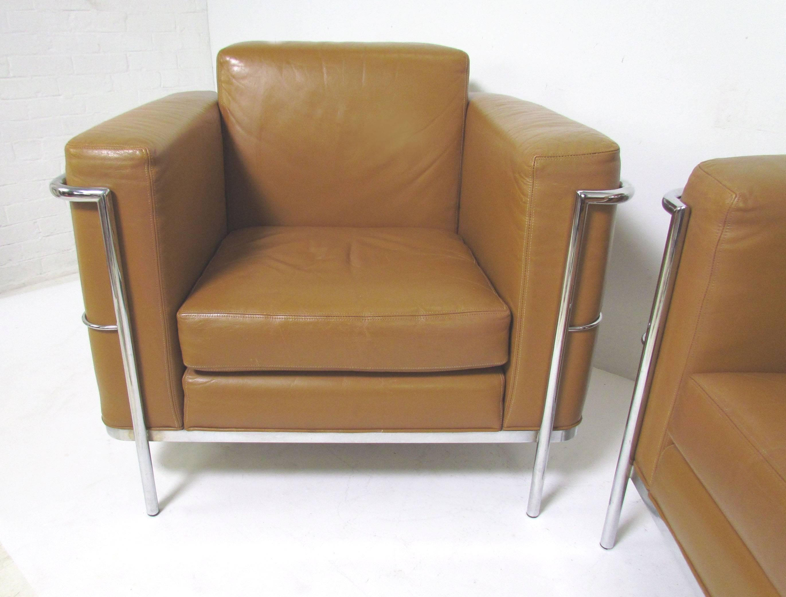 Pair of Leather Lounge Chairs by Jack Cartwright in Manner of Le ...