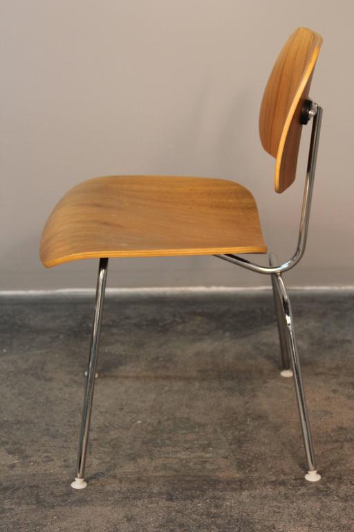 Set of Four Eames DCM Chairs for Herman Miller at 1stDibs