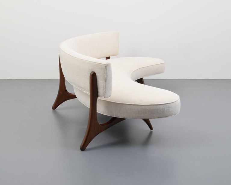 Kagan "176 SC Floating Seat and Back" Sofa For Sale at 1stDibs