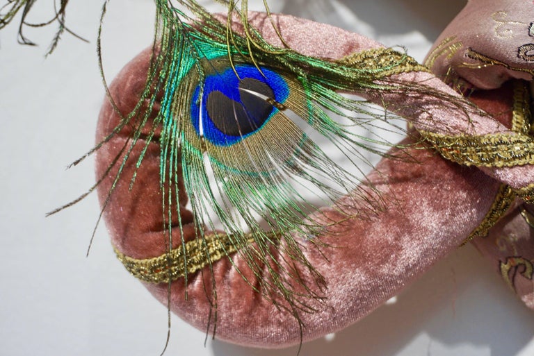 Venetian Handmade Pink Rose Fabric Turban Mask with Handle and Feathers ...
