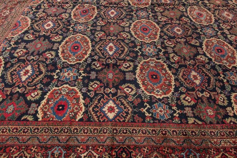Antique Sultanabad Rug at 1stDibs