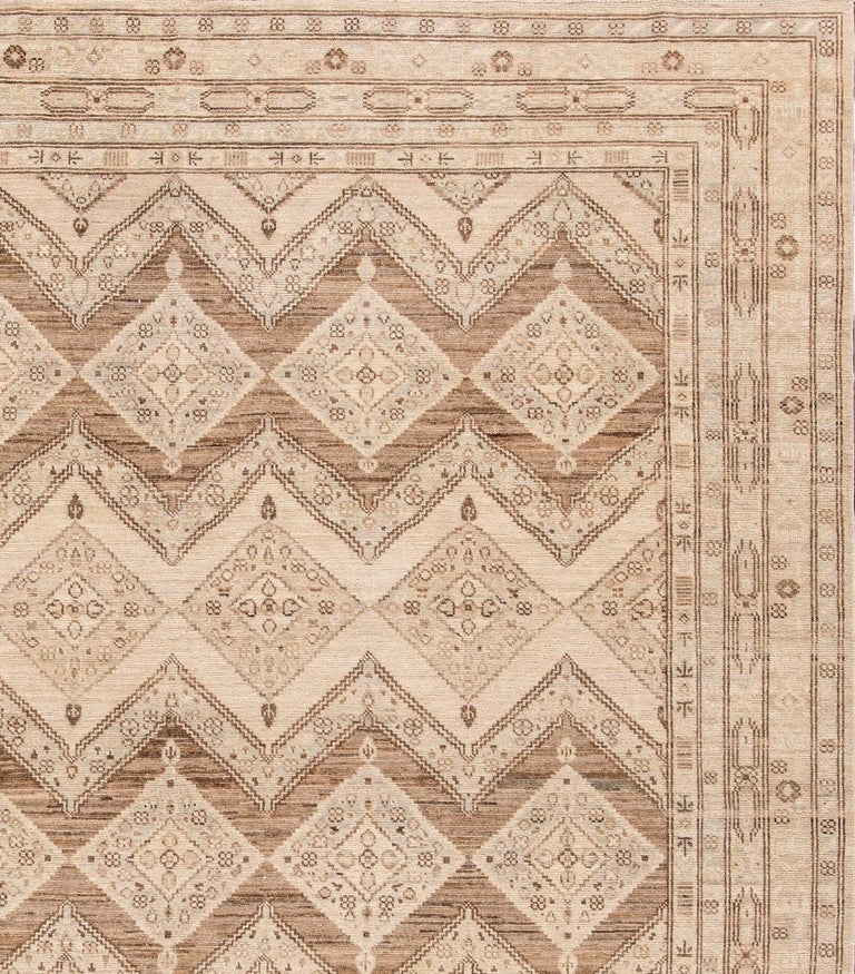 21st Century Beige Peshawar Wool Rug For Sale at 1stDibs