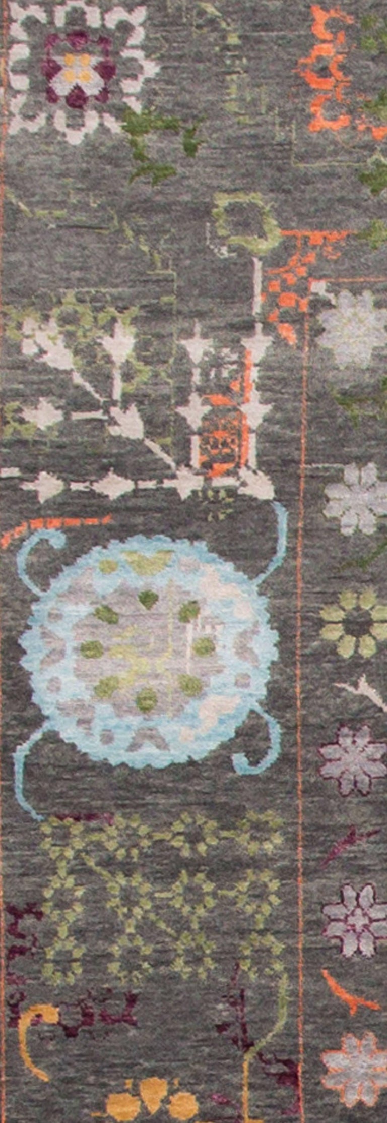 21st Century Indian Multicolored Transitional Carpet For Sale at 1stDibs