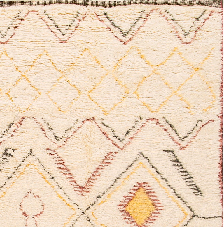 21st Century Cream or Ivory Geometric Moroccan-Style Carpet For Sale at ...