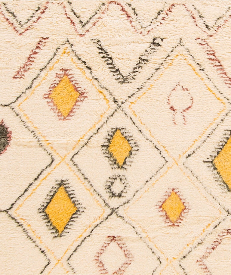 21st Century Cream or Ivory Geometric Moroccan-Style Carpet For Sale at ...