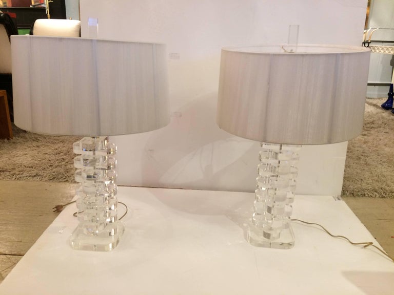 Glamorous Pair of Glistening Lucite Lamps For Sale at 1stDibs