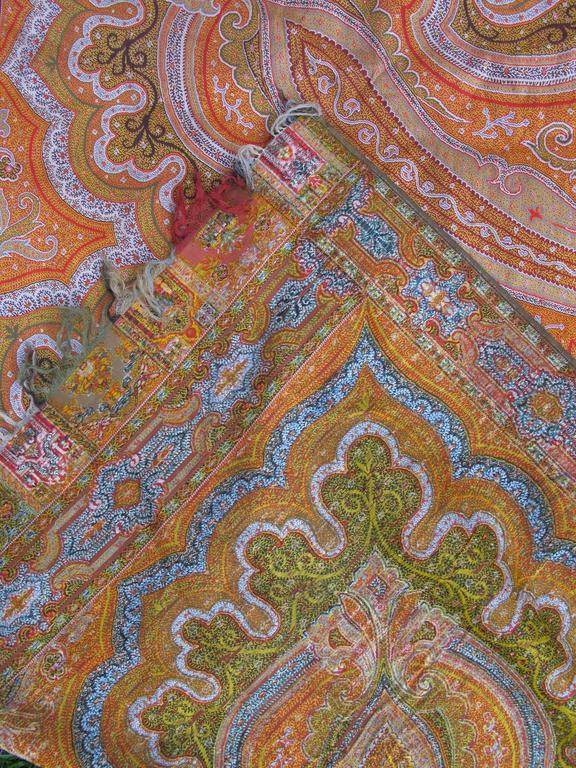 19th Century Scottish Paisley Shawl For Sale at 1stdibs