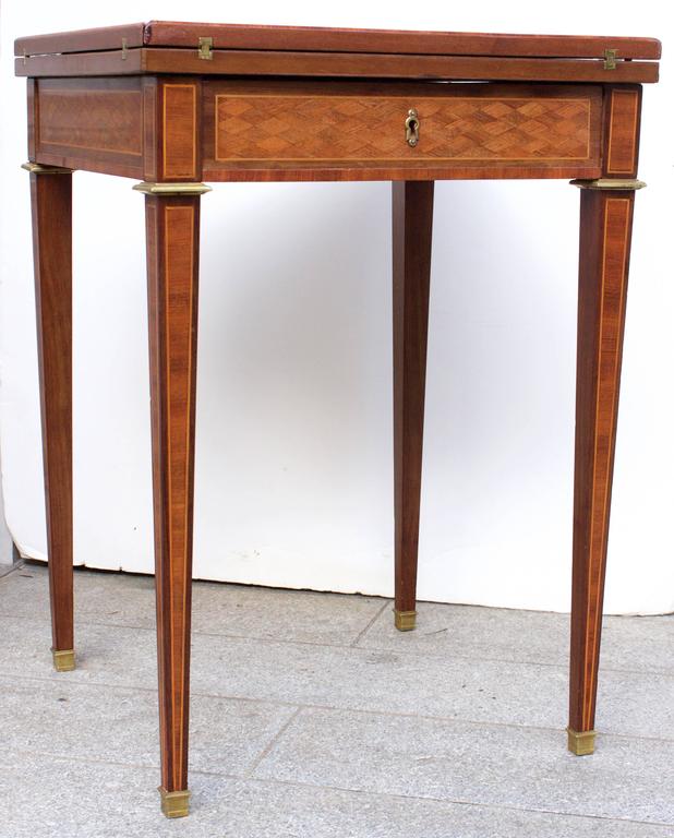 19th Century French Mahogany Handkerchief Card Table For Sale at ...