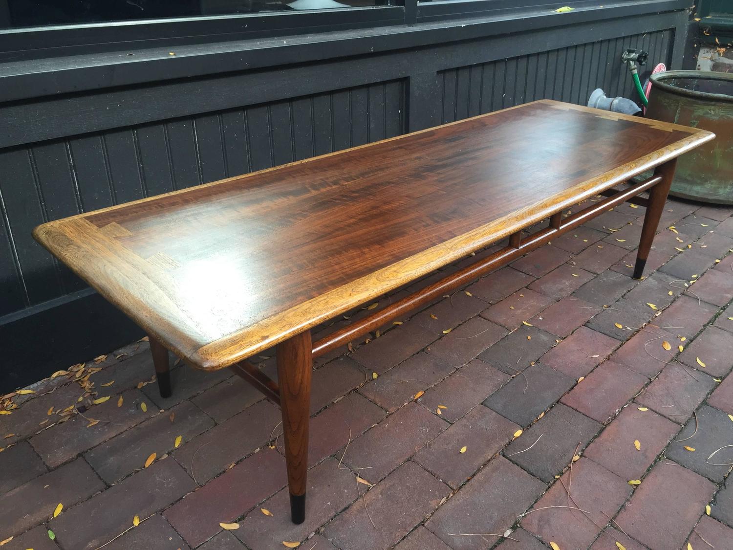 Lane "Dovetail" Inlaid Coffee Table For Sale at 1stdibs
