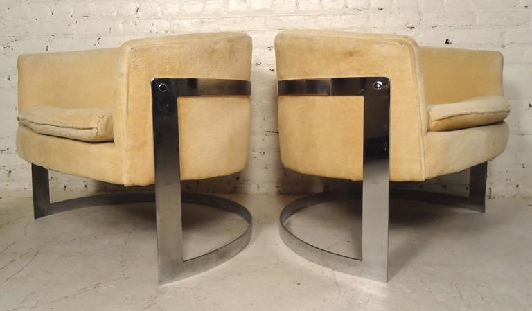 Jules Heumann Round Back Club Chairs at 1stDibs