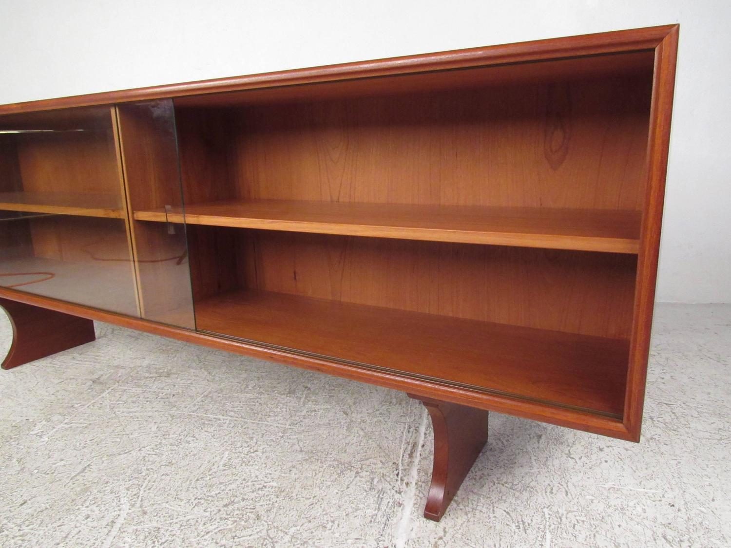 Danish Modern Teak Bookshelf Topper by Gunni Omann for Axel ...