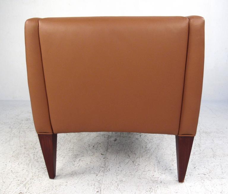 Pair of Contemporary Modern Italian Leather Club Chairs For Sale at 1stDibs