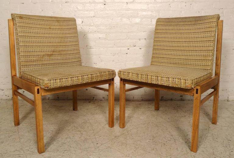 Pair of Knoll Style Chairs by Lane Furniture For Sale at 1stDibs