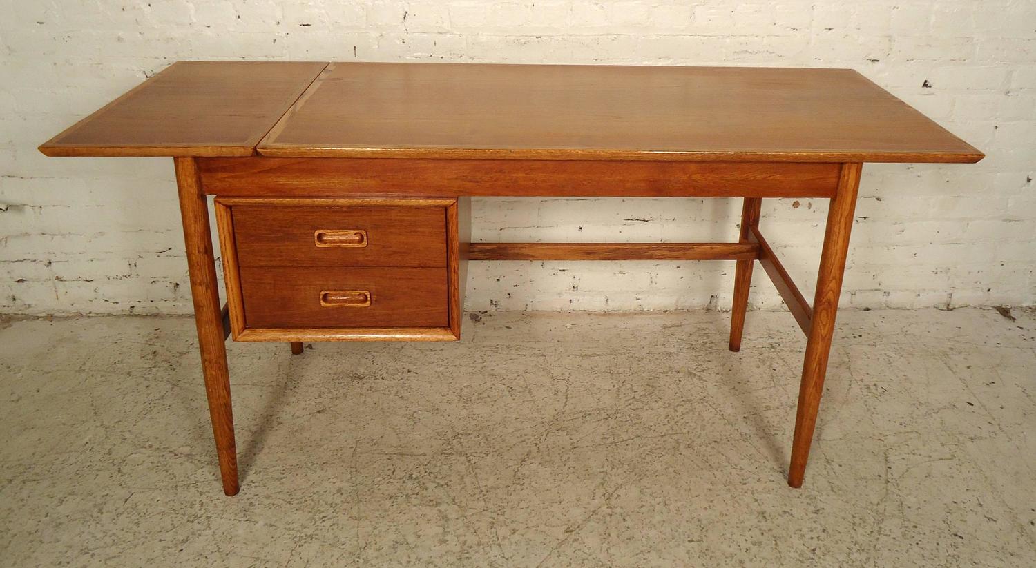 Mid-Century Modern Drop Leaf Desk For Sale at 1stdibs