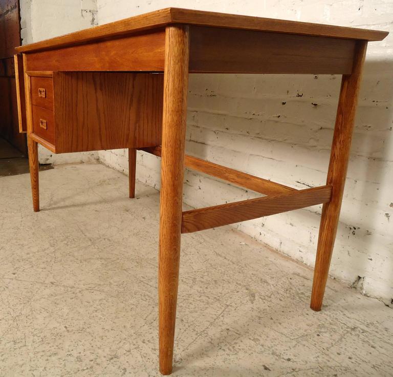 Mid-Century Modern Drop Leaf Desk For Sale at 1stDibs