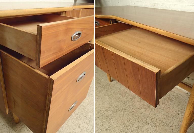 American Mid-Century Desk with Cut Out Top For Sale at 1stDibs