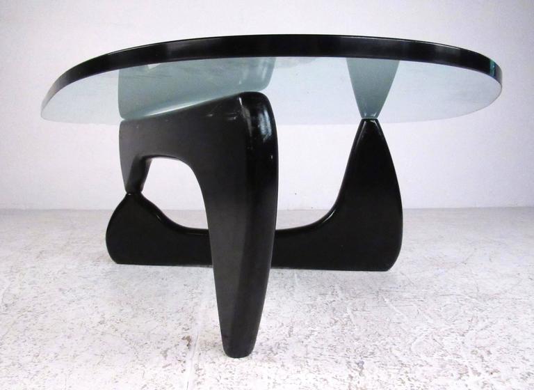 Stylish Modern Noguchi Style Coffee Table For Sale at 1stDibs