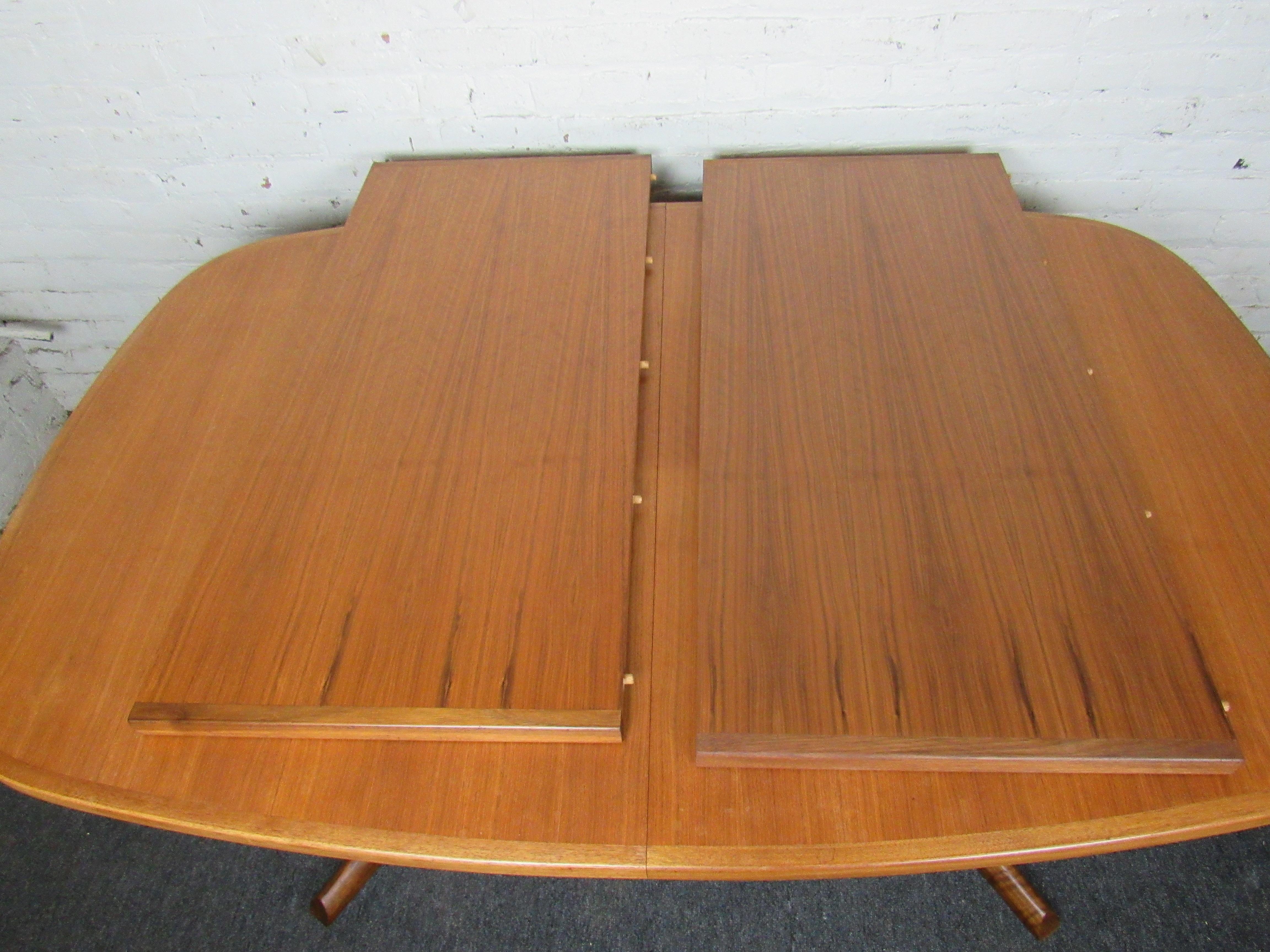 Vintage Danish Dining Table by Gudme Møbelfabrik For Sale at 1stDibs