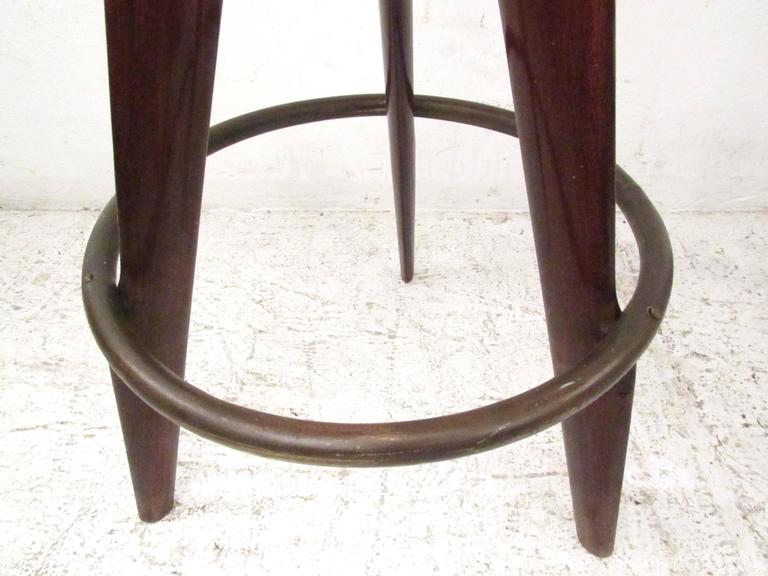 Pair of Mid-Century Modern Bar Stools at 1stDibs