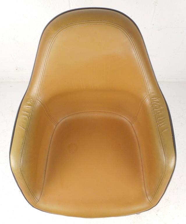 Mid-Century Modern Herman Miller Shell Desk Chair at 1stDibs