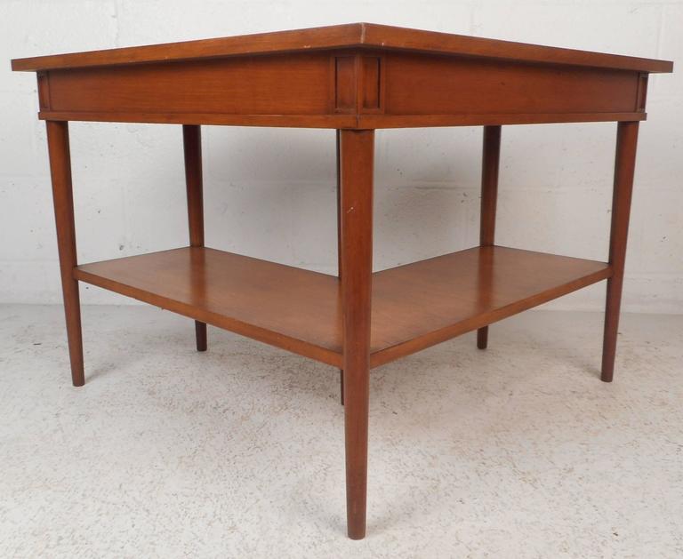 Unusual Mid-Century Modern Walnut Two-Tier Corner Table For Sale at 1stDibs