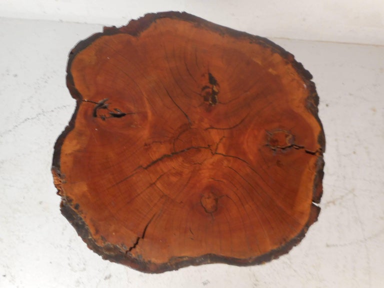 Mid-Century Modern Tree Slab End Table at 1stDibs