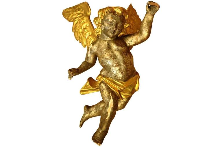 Pair of 18th Century Italian Puttini in Giltwood For Sale at 1stdibs