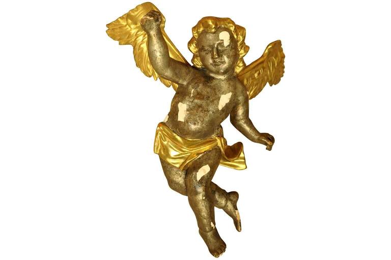 Pair of 18th Century Italian Puttini in Giltwood For Sale at 1stdibs