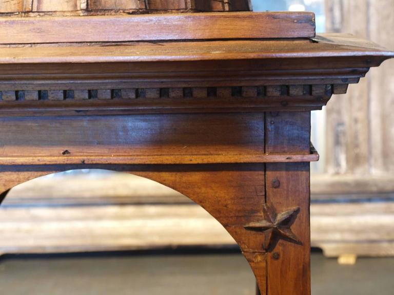 18th Century French Niche - Tabernacle in Walnut For Sale at 1stDibs