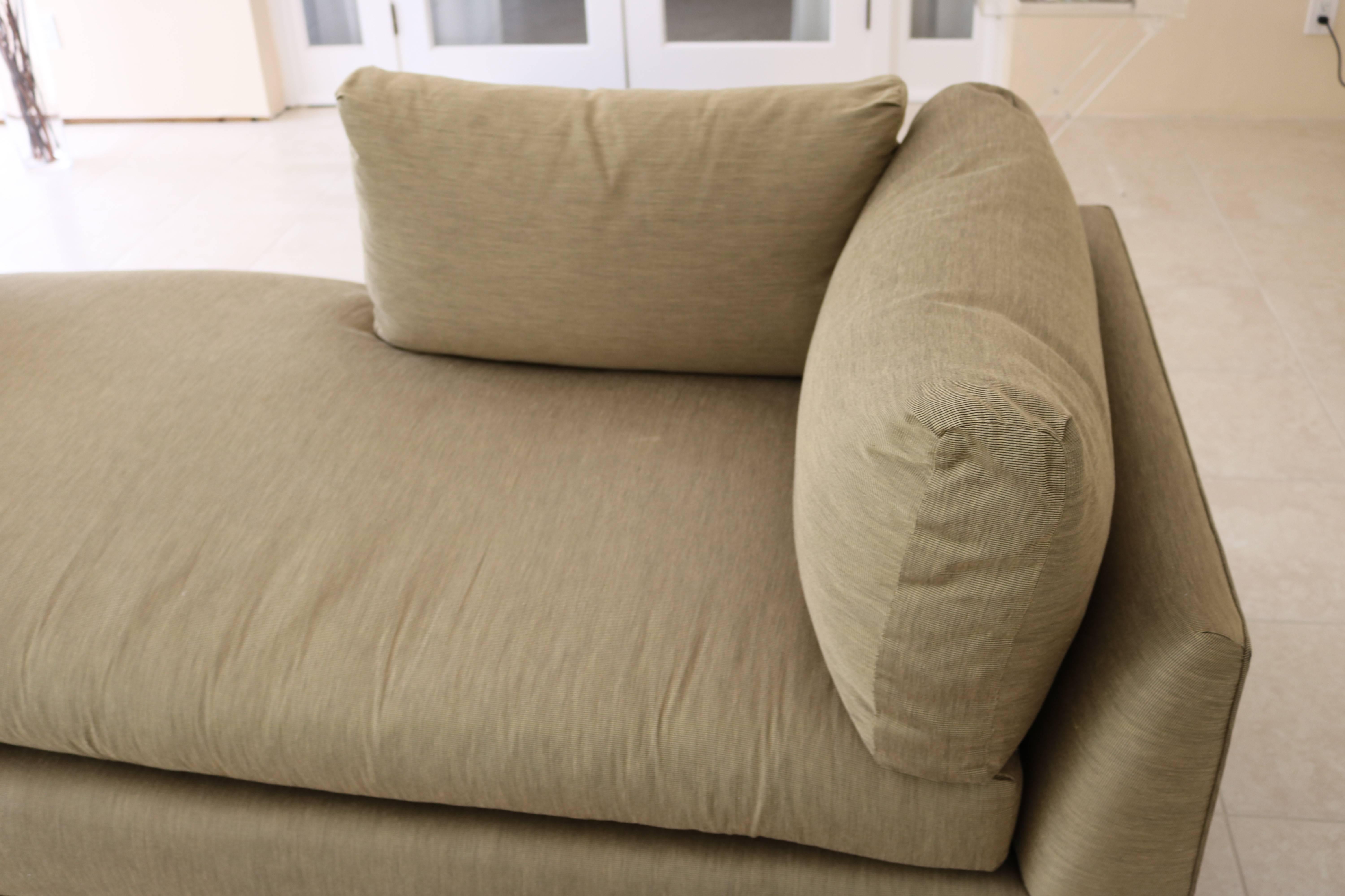 Bespoke Tete E Tete Chaise in Putty Colored Silk Fabric For Sale at ...