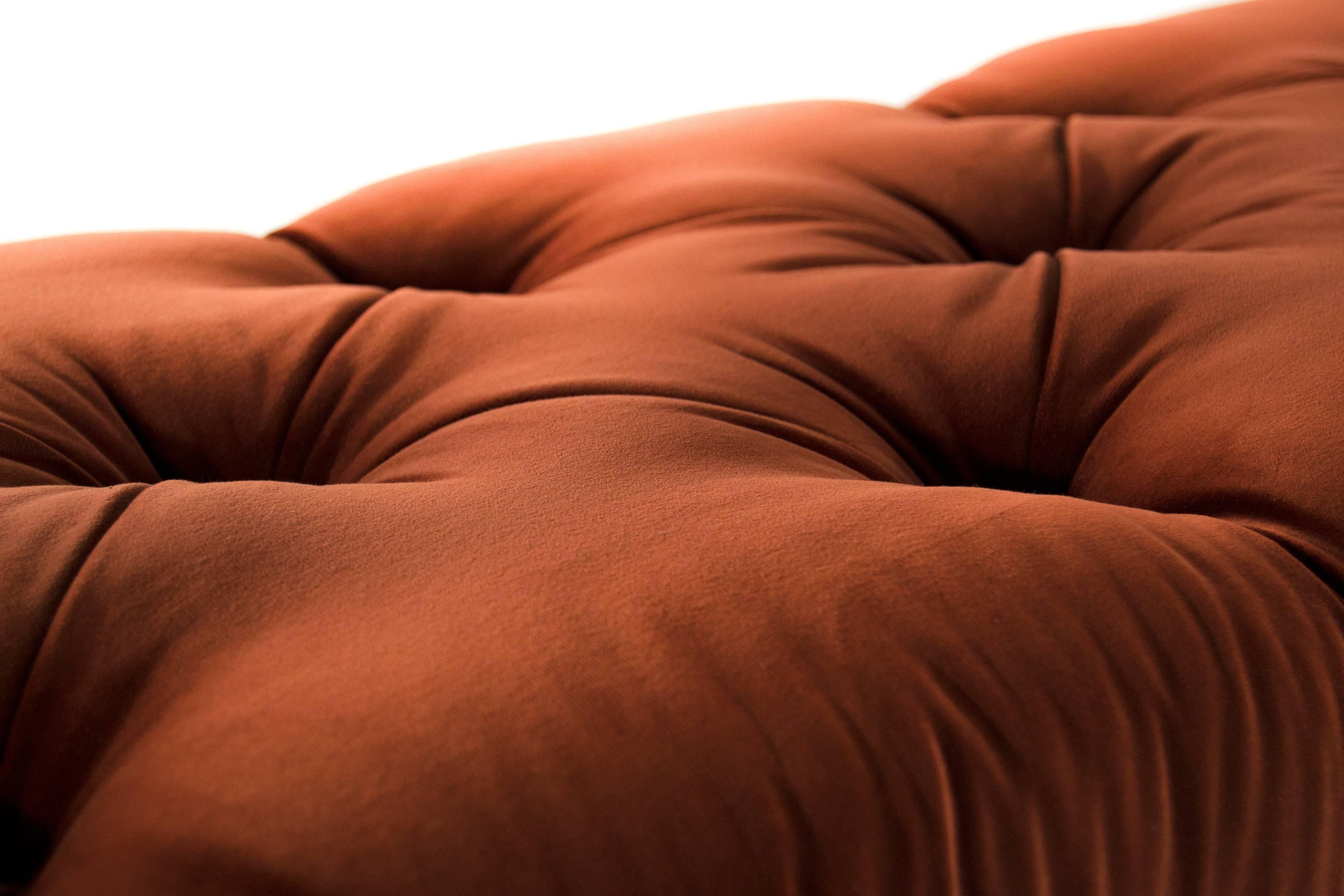 Lucite Brass Rodded Bench in Tufted Rust Orange Velvet at 1stDibs ...