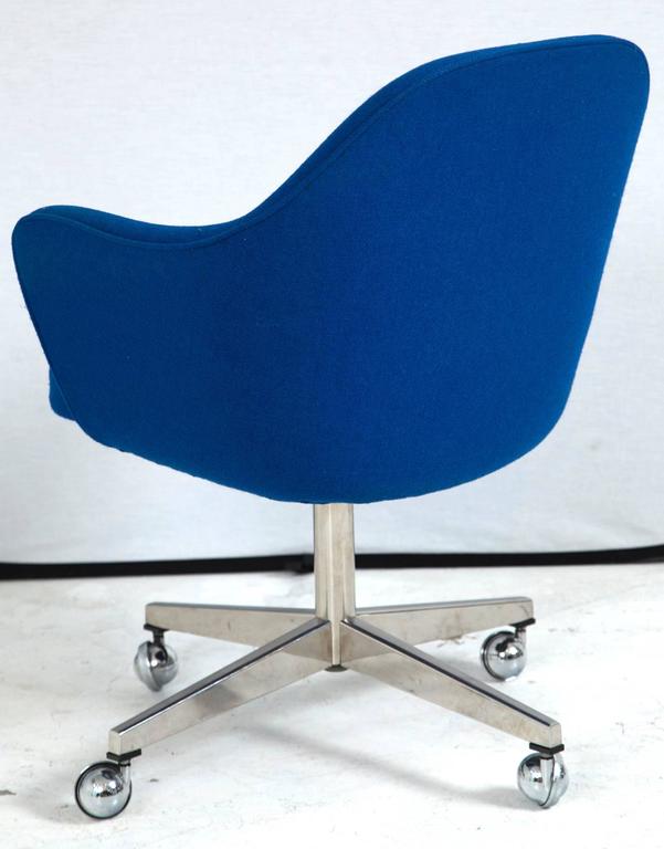 Knoll Desk Chair in Vintage Knoll Blue at 1stDibs