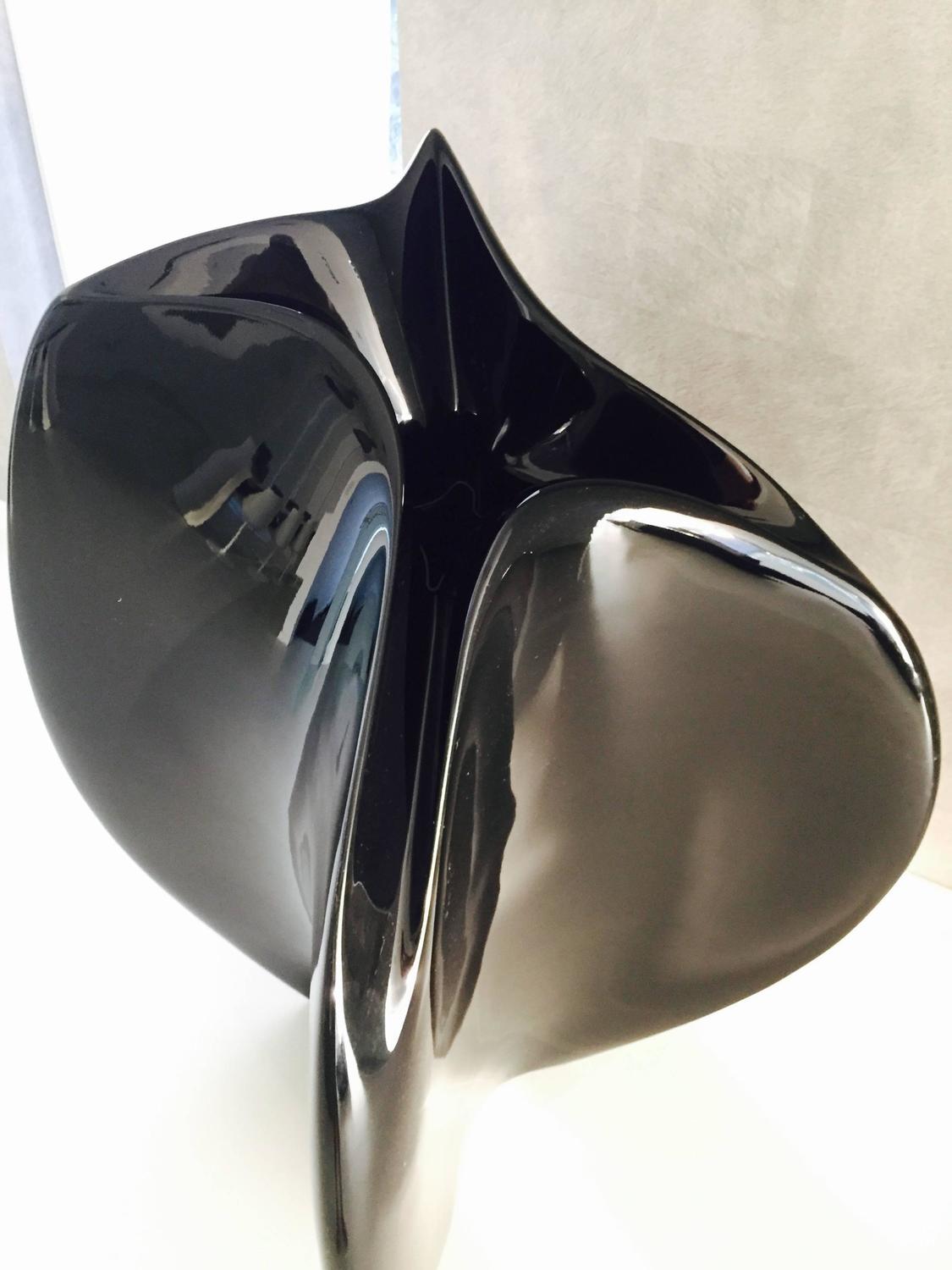 Very Large Zaha Hadid Flow Vase For Sale at 1stdibs