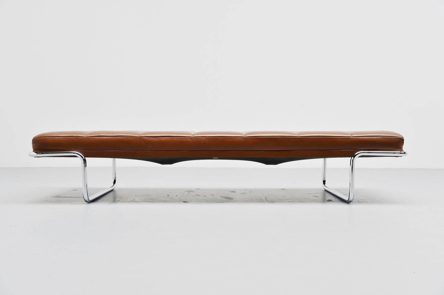 Bernd Münzebrock Daybed for Knoll International, Germany, 1973 at 1stDibs