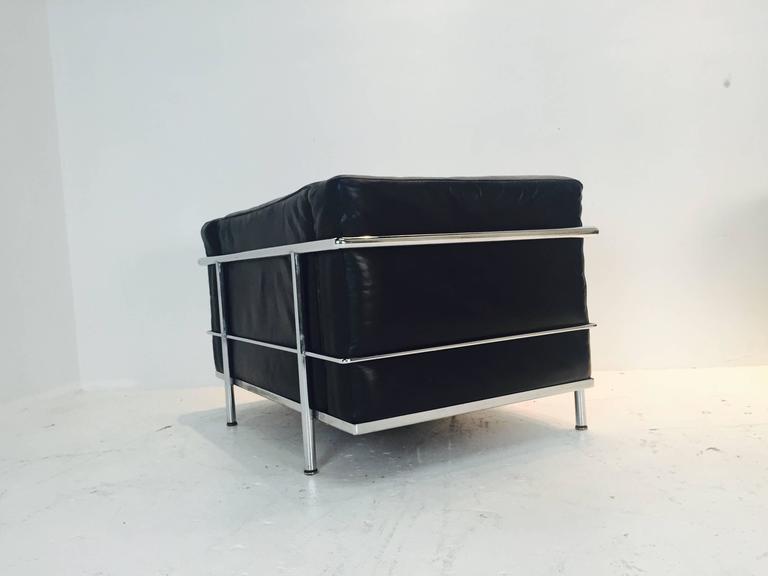 Pair of LC-3 Grand Comfort Lounge Chairs by Le Corbusier for Cassina at ...