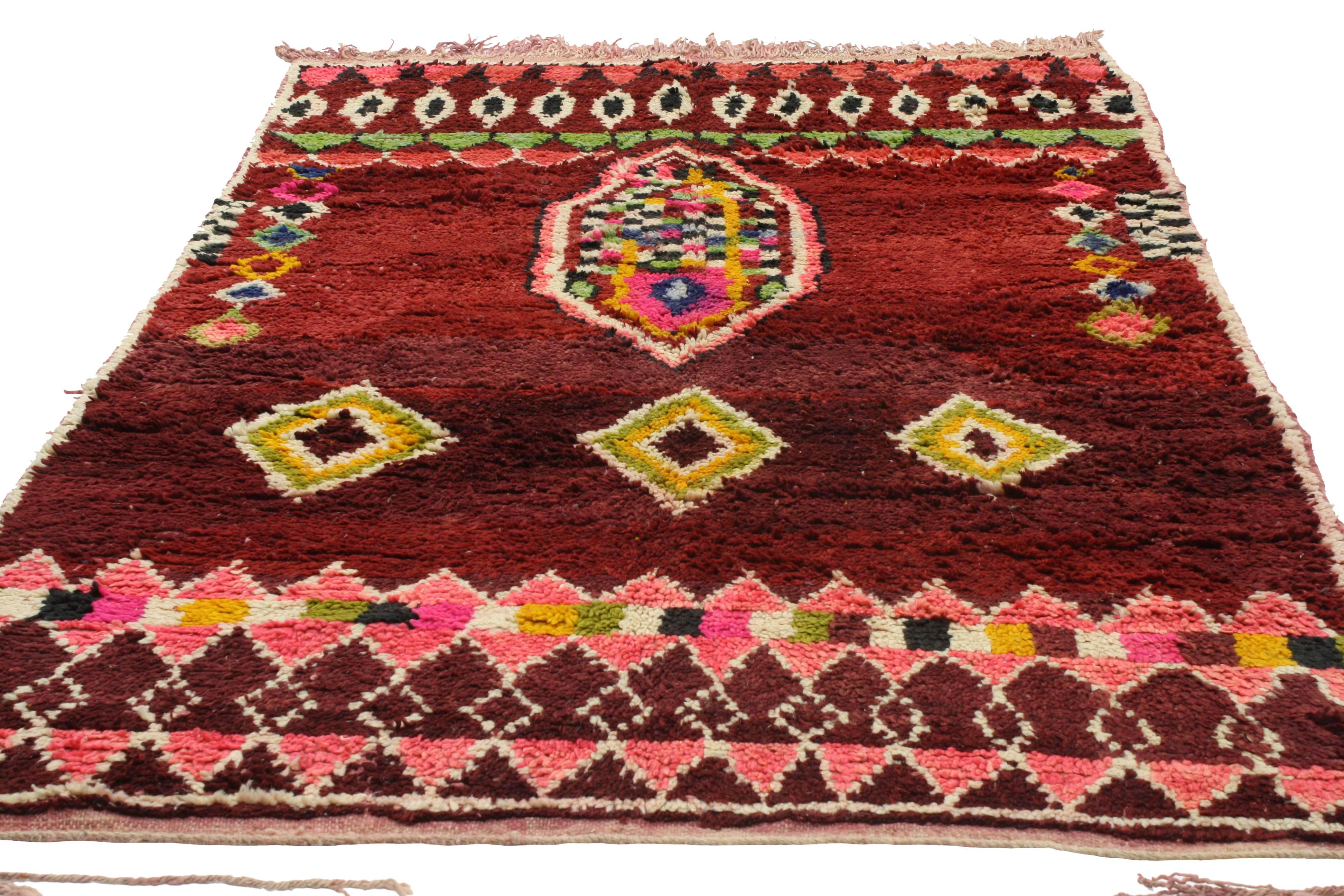 Boho Chic Berber Moroccan Rug with Contemporary Abstract Style at 1stDibs