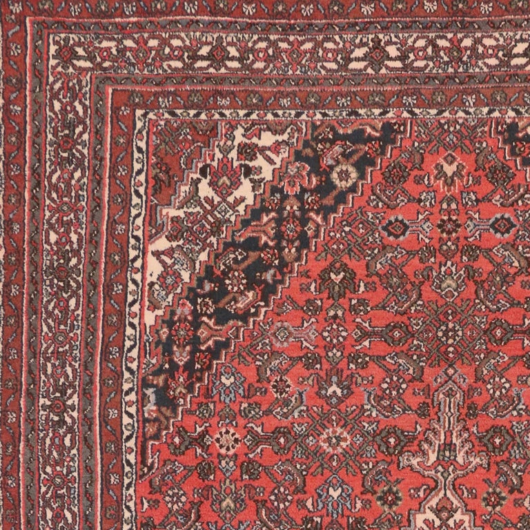 Vintage Hamadan Persian Rug with Traditional Style For Sale at 1stdibs