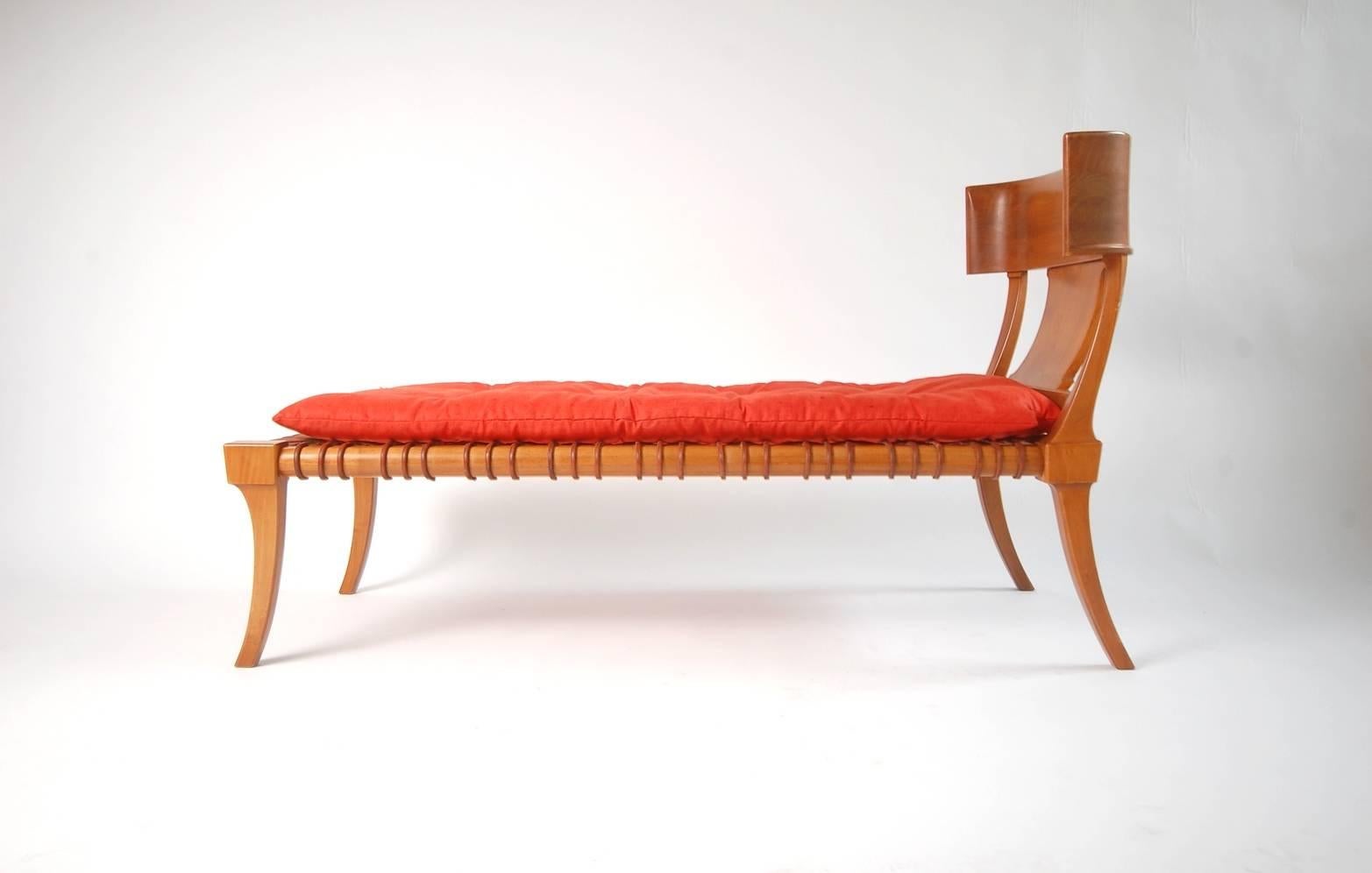 Klini Chaise by T.H. Robsjohn-Gibbings for Saridis For Sale at 1stDibs