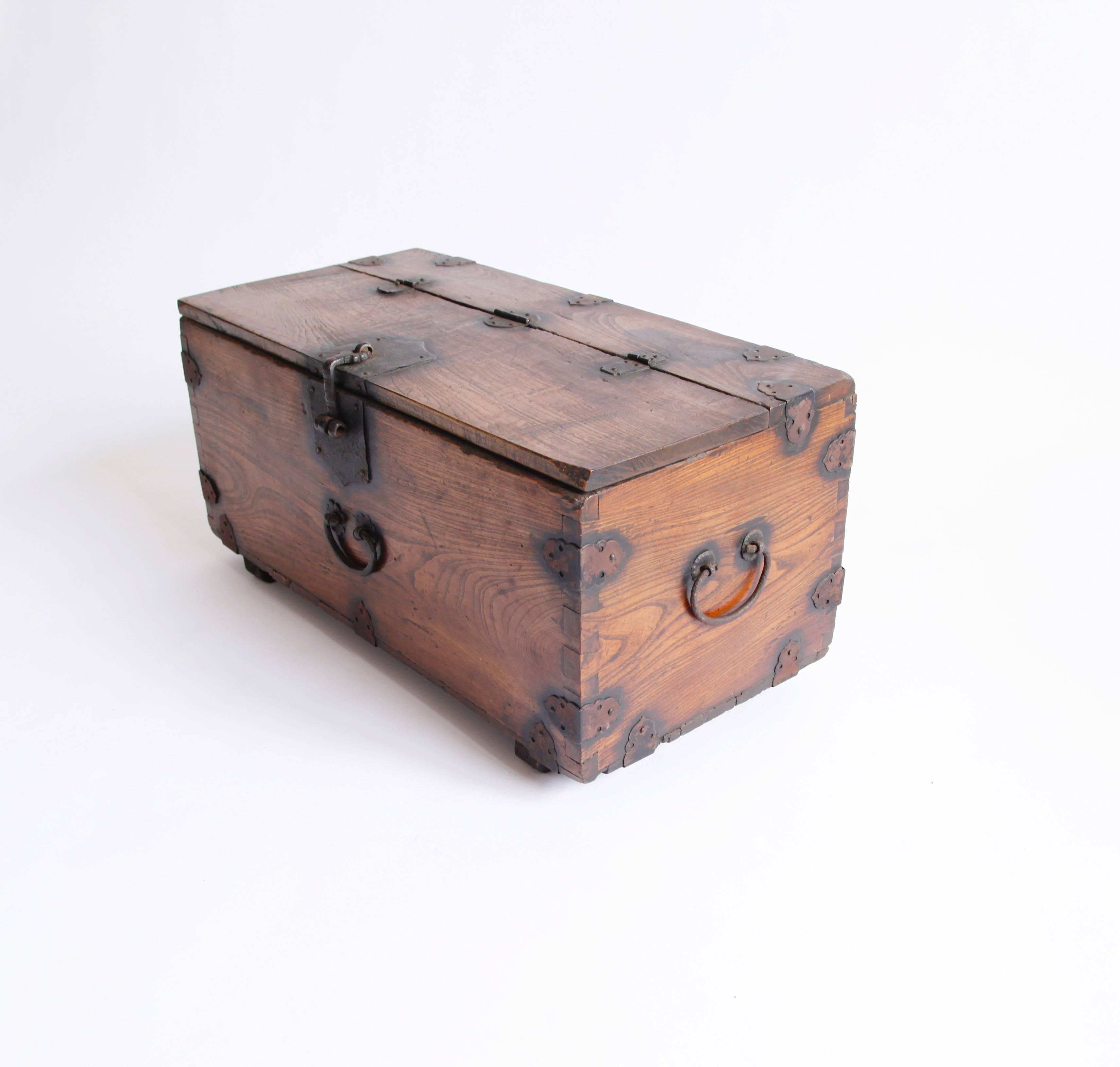 Korean Choson Dynasty Ham Chest For Sale at 1stDibs | ham chests