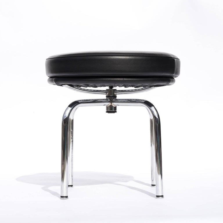 Corbusier LC8 Swivel Stool at 1stDibs | le corbusier lc8