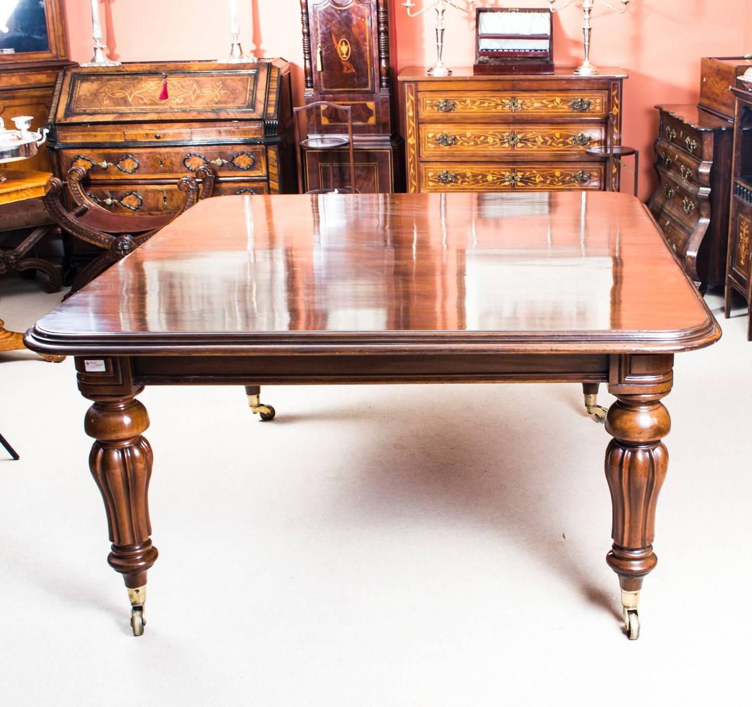 Antique Victorian Mahogany Dining Table, circa 1850 at 1stdibs