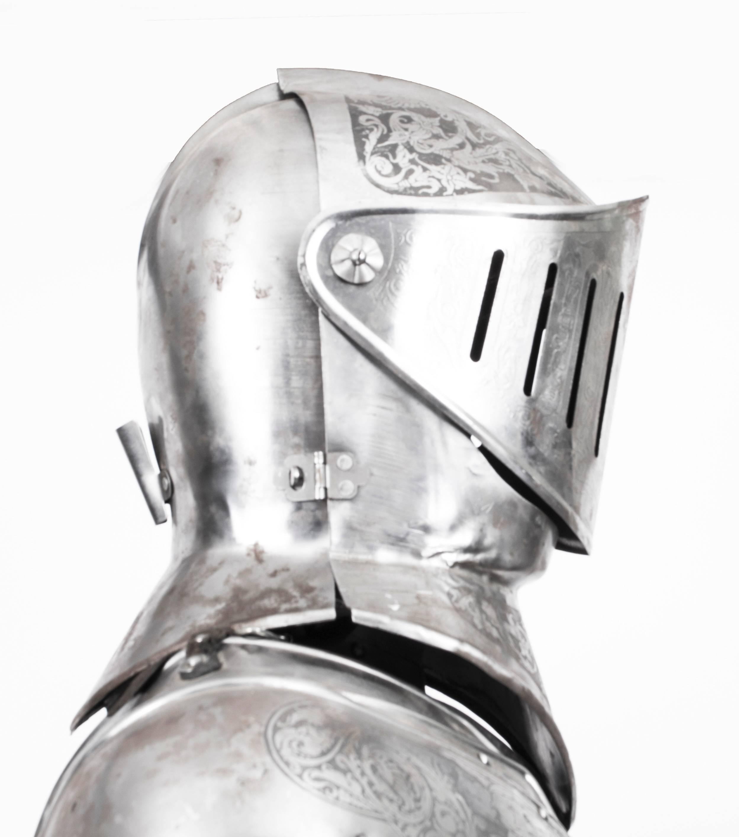 Vintage 16th Century Style Complete Suit of Armour Engraved at 1stDibs ...