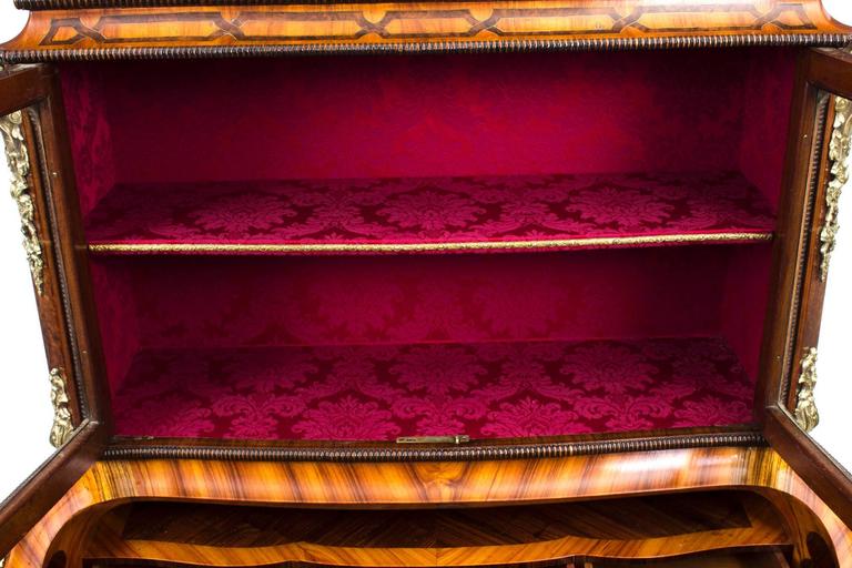 Antike französische Intarsienarbeit Bonheur du Jour 19. Jahrhundert im Angebot bei 1stDibs