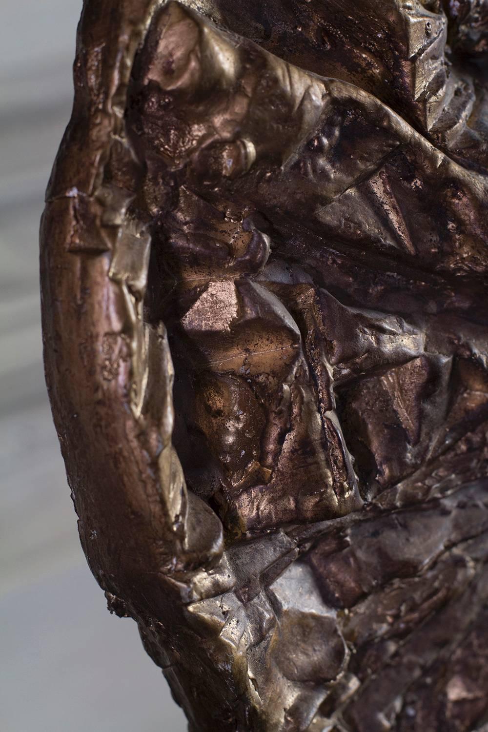 1980's Marcello Fantoni Medallion Sculpture with Gilded Effect at 1stDibs